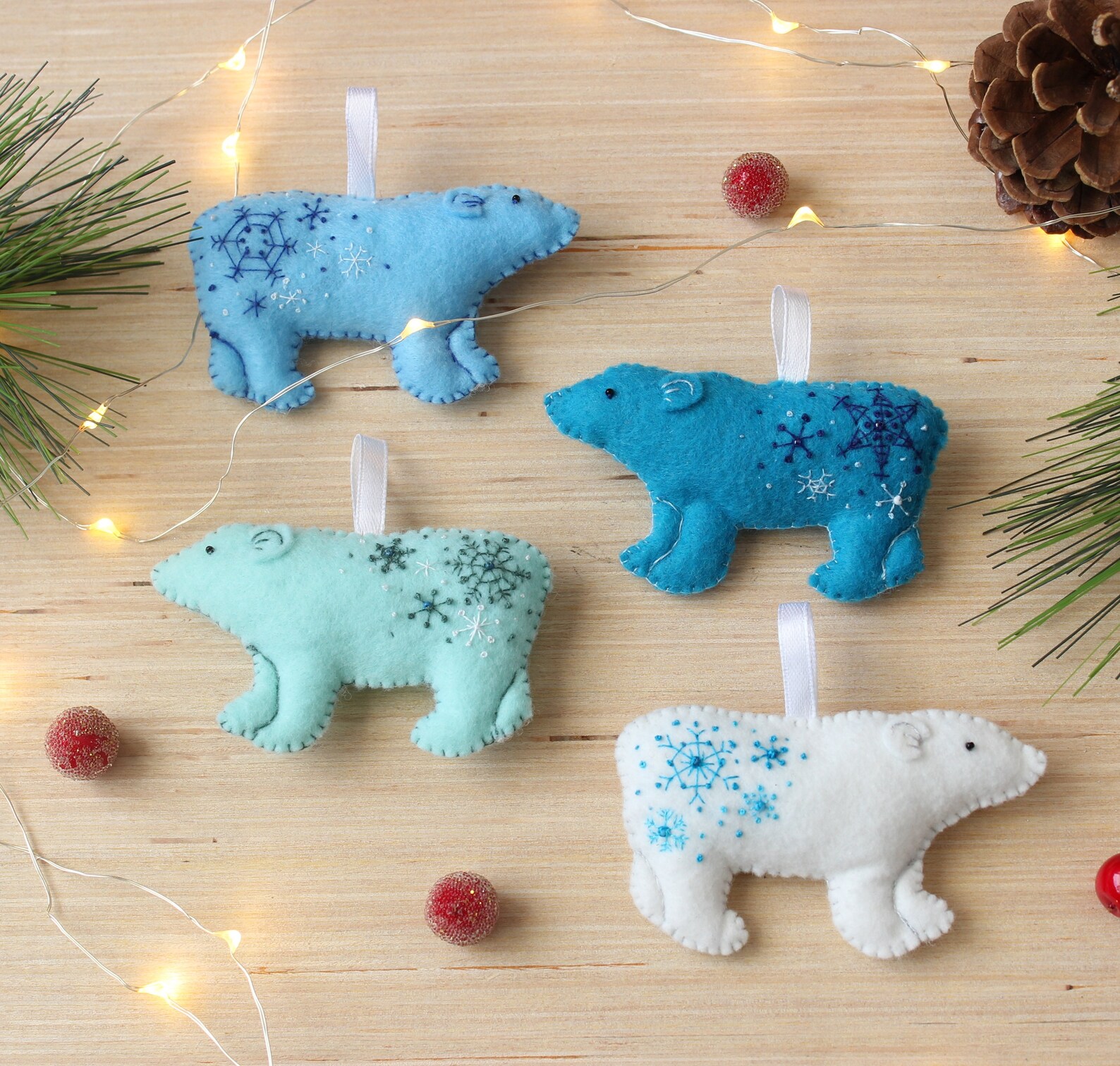 Snowflake Bears Heirloom Felt Ornaments - Etsy