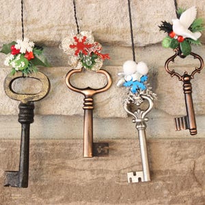 Set of Decorative Keys Christmas Ornaments, Embellished Large Metal ...