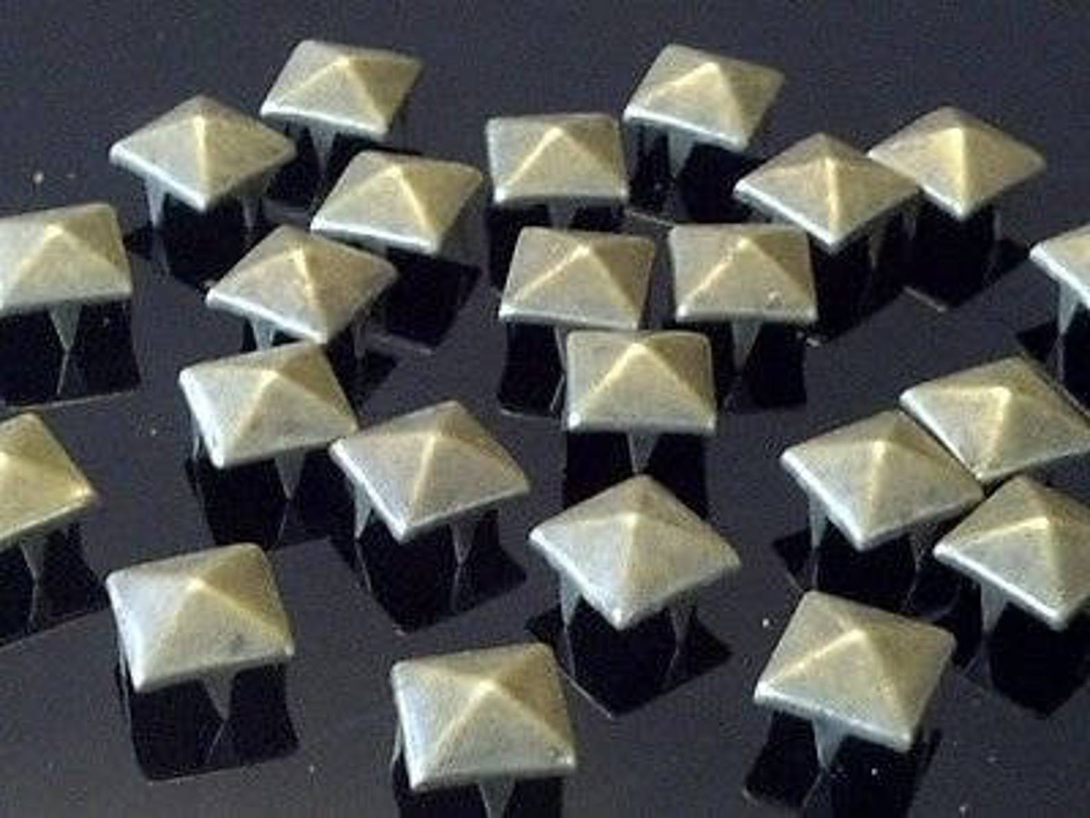Craftbuddyus 100 X 5mm Brass Square Pyramid Craft Studs, Fashion ...