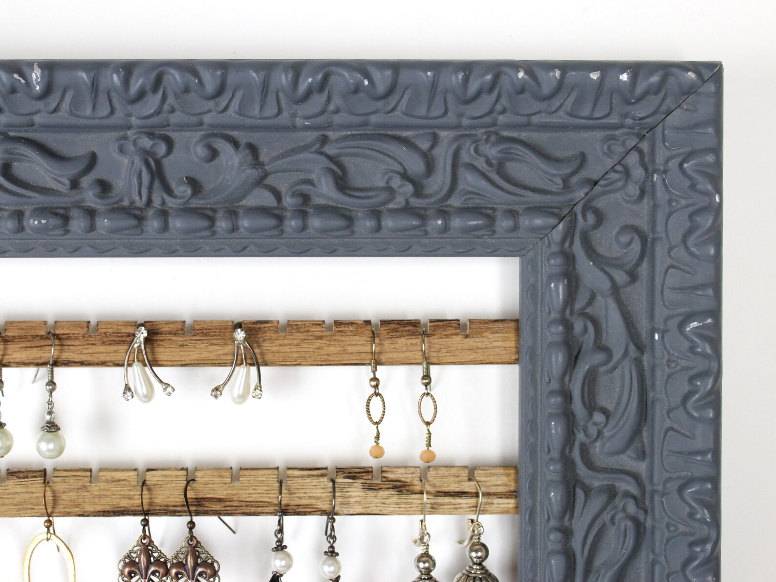 Earring Storage Frame, Wall Hanging Earring Holder, Ornate Jewelry ...