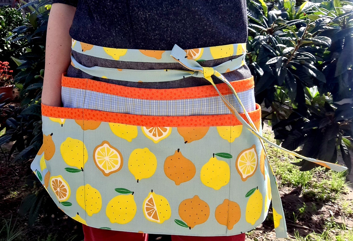 Half apron sewing pattern for women . Teacher utility apron | Etsy
