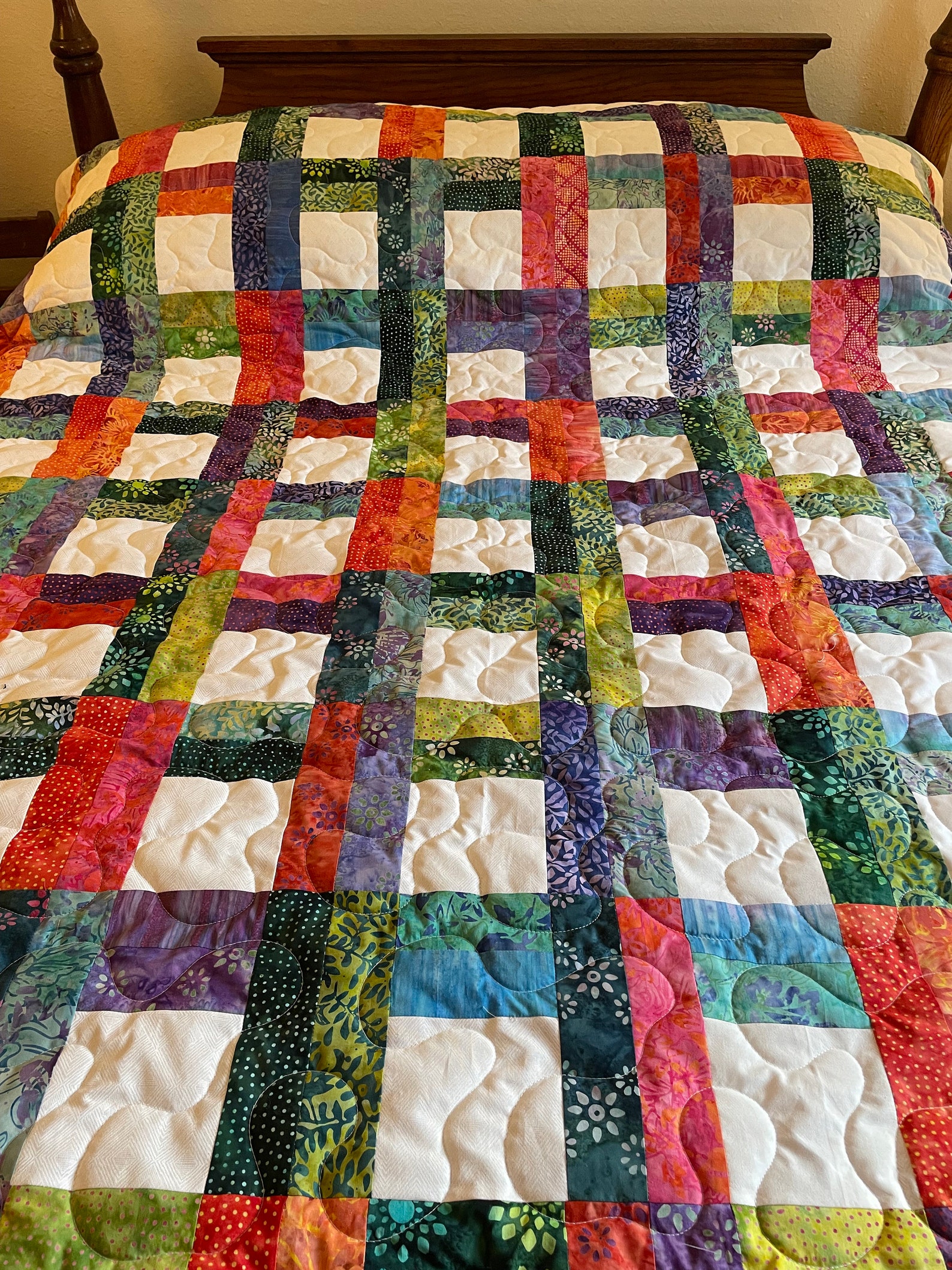 New Queen Size Batik Quilt With a Variety of Coordinated Bright Colors ...