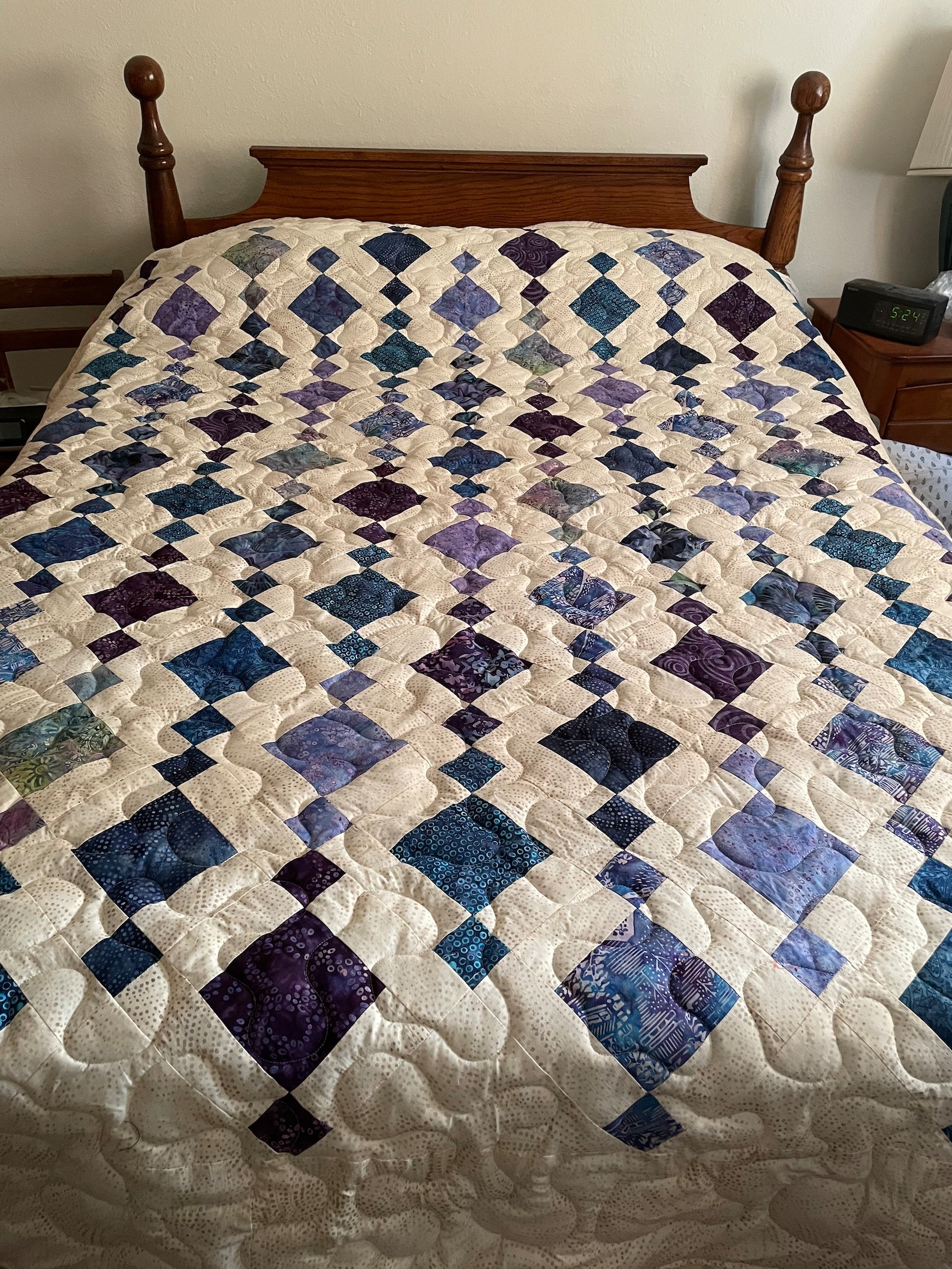 Dripping Diamonds Shape This Queen Size Quilt Made With a Wide Variety ...