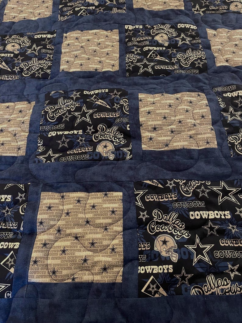 Dallas Cowboy Fabrics Are Combined in the Queen Size Quilt - Etsy