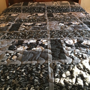 Black, Gray and White Are the Perfect Combination in This Queen Size ...
