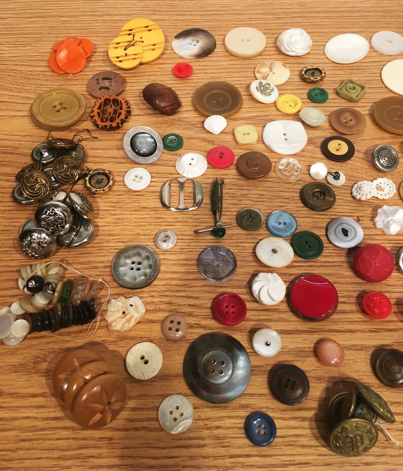 Lot of 150 - Vintage Buttons Clasps Thimbles - Etsy