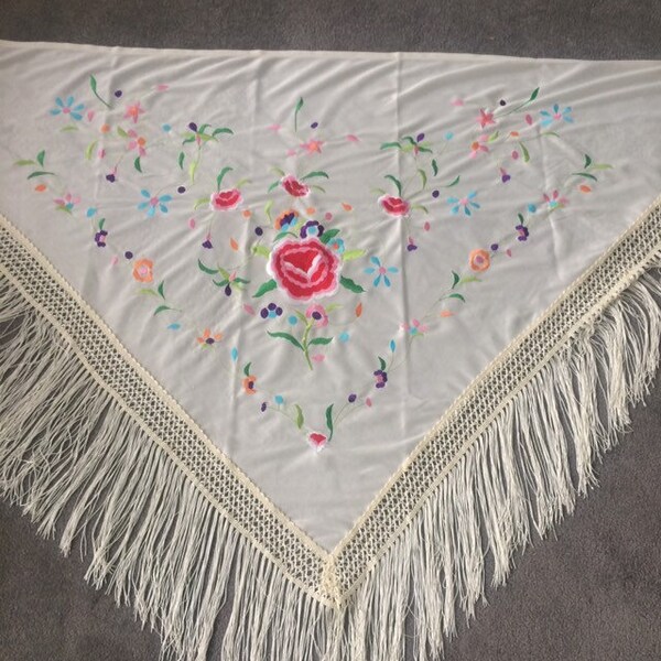 Spanish Shawl - Etsy