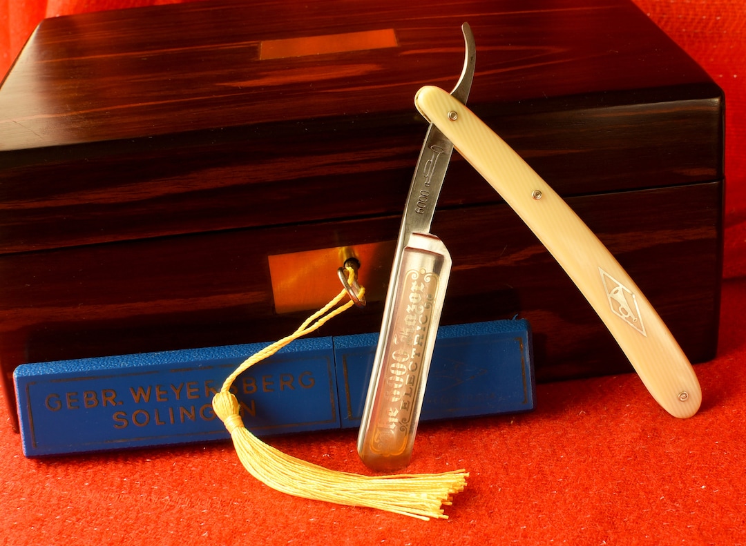 Rare Vintage Straight Razor, Presented in Beautiful Shave Ready ...