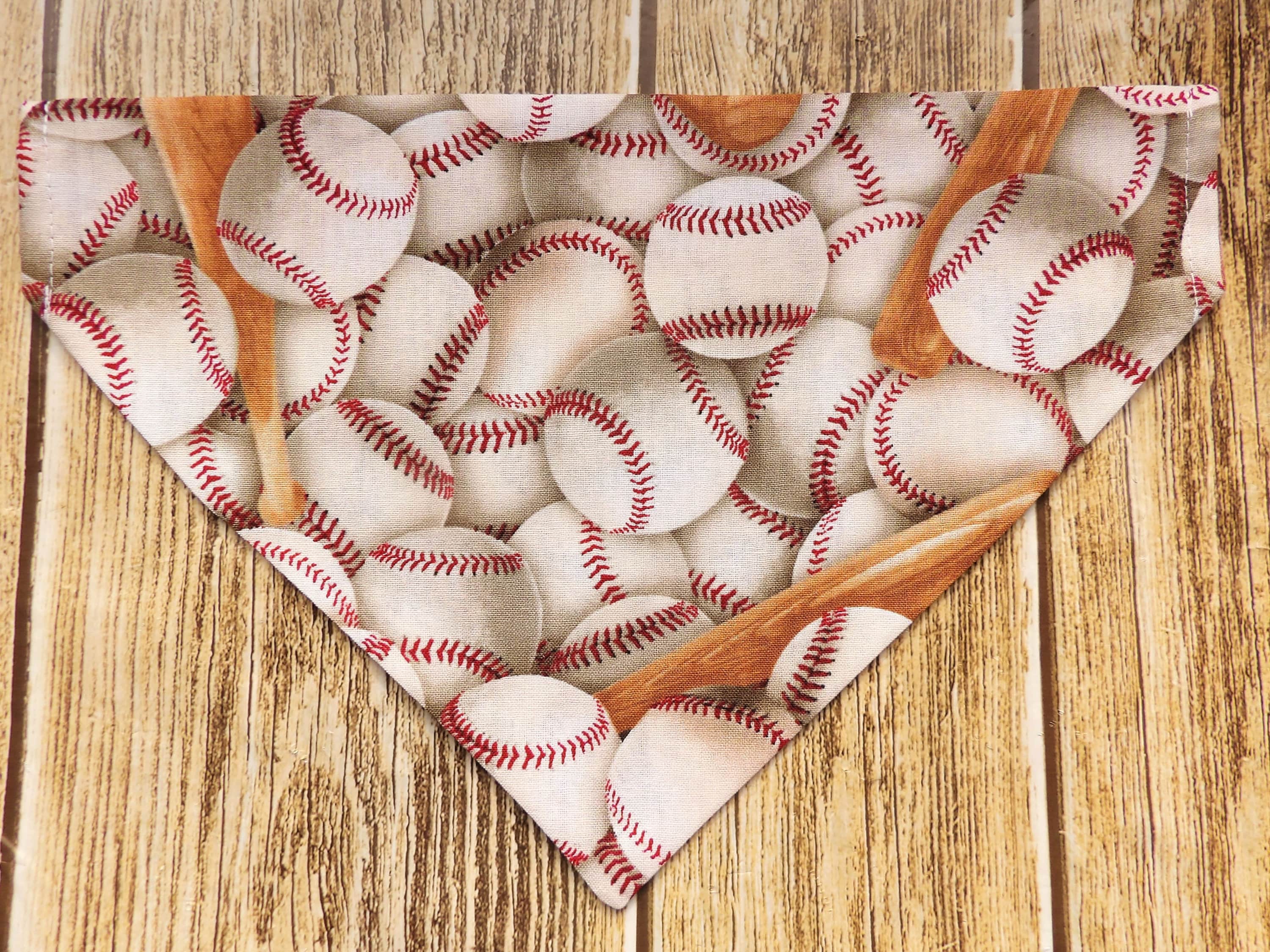 Baseball and Bats Dog Bandana. Baseballs Dog Bandana. Baseball Bats Dog ...