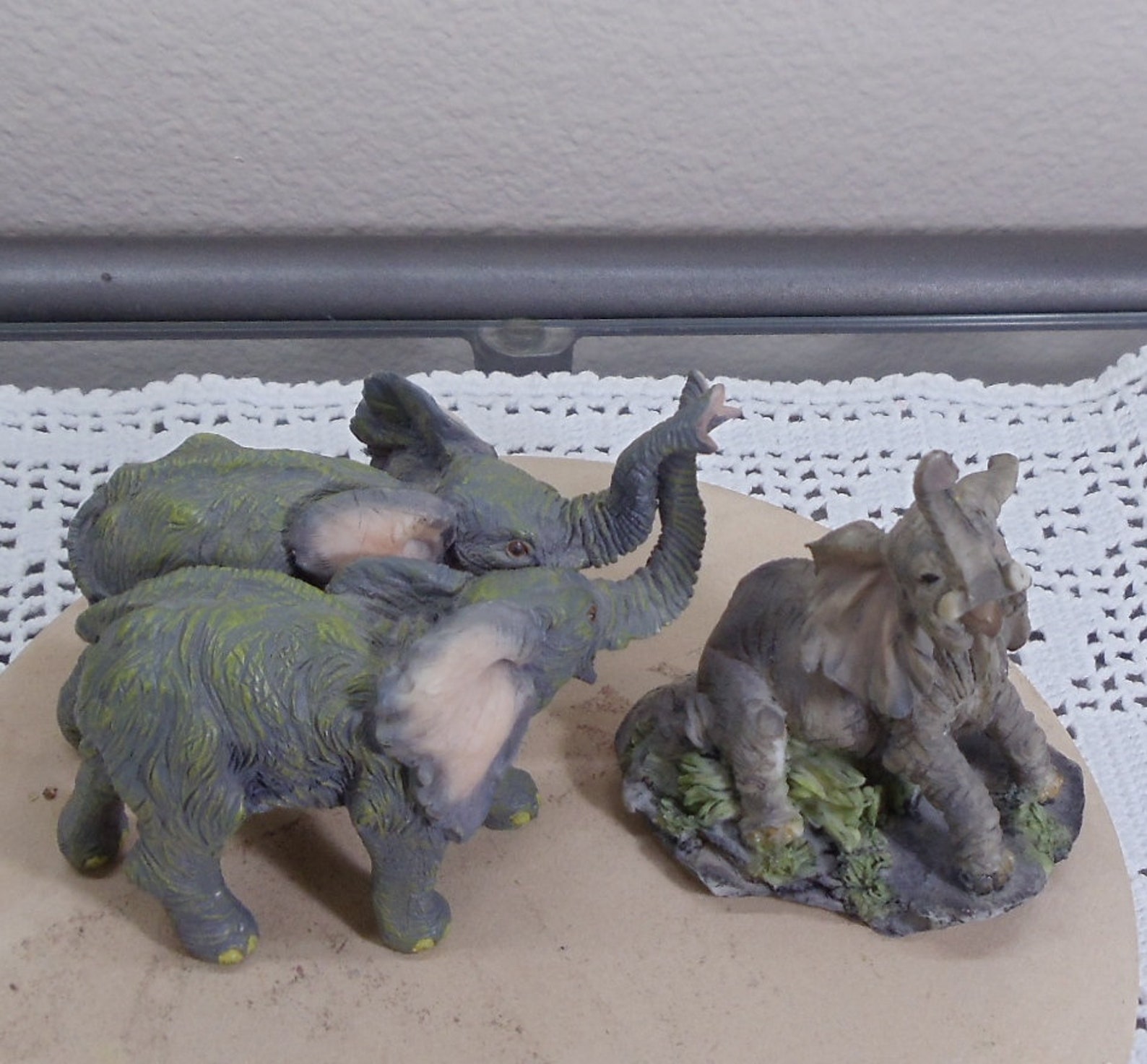 Vintage Set of 3 Resin Elephant Figurines 4 Elephants | Etsy