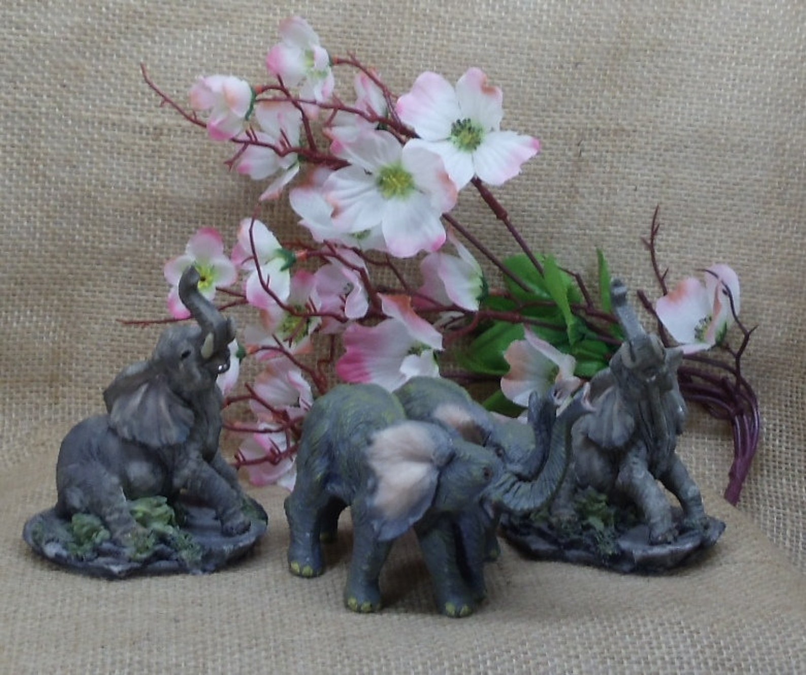 Vintage Set of 3 Resin Elephant Figurines 4 Elephants | Etsy