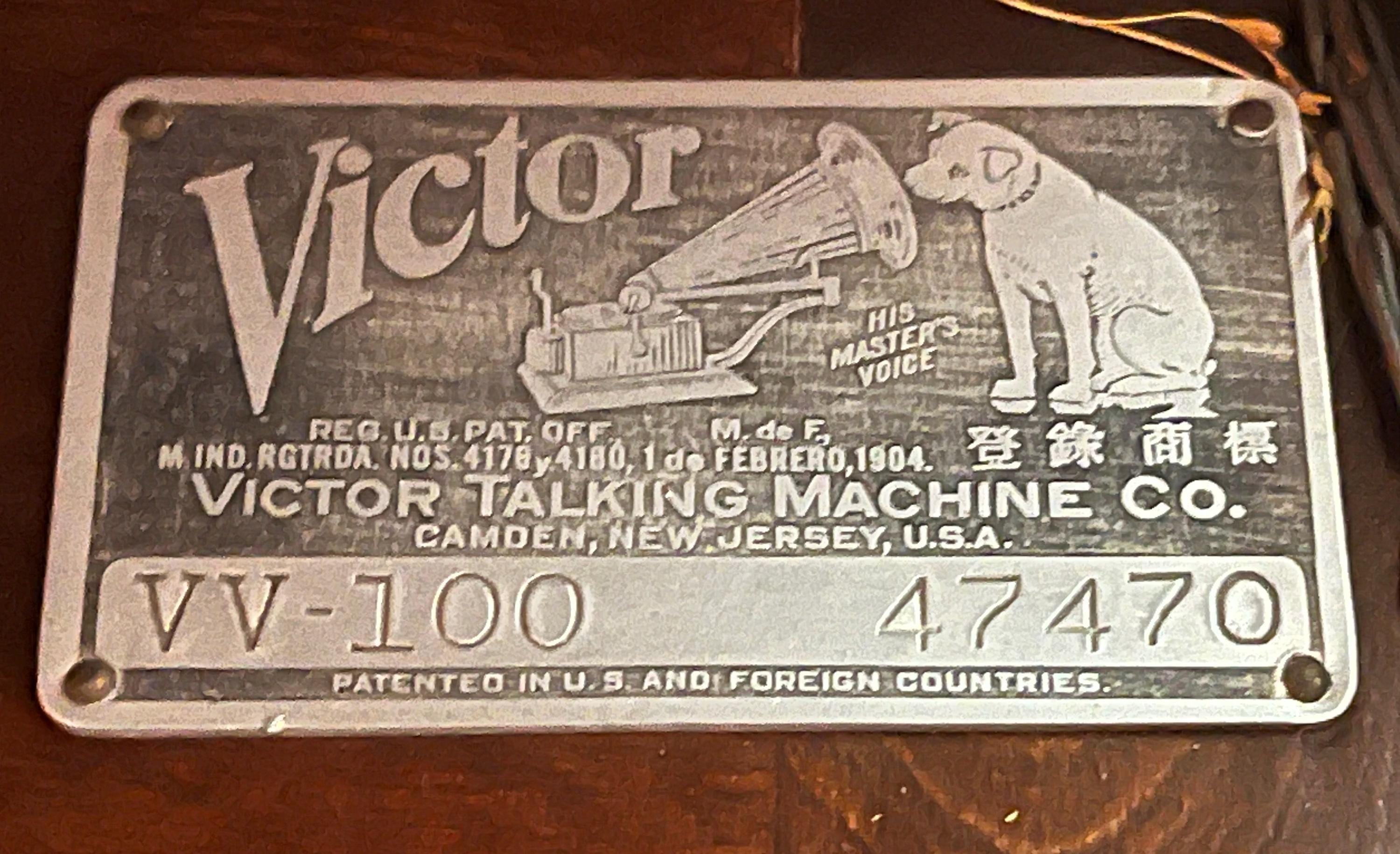 RCA Victor Victrola Talking Machine 1900 - VV-100 47470 + Many 78 RPM ...