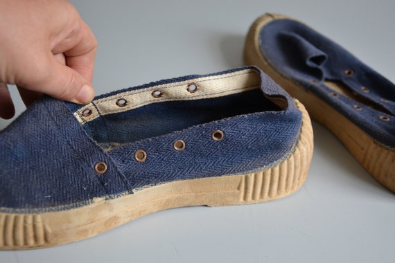 Rare pair of MORVAN France shoes, 1950s indigo blue e… - Gem