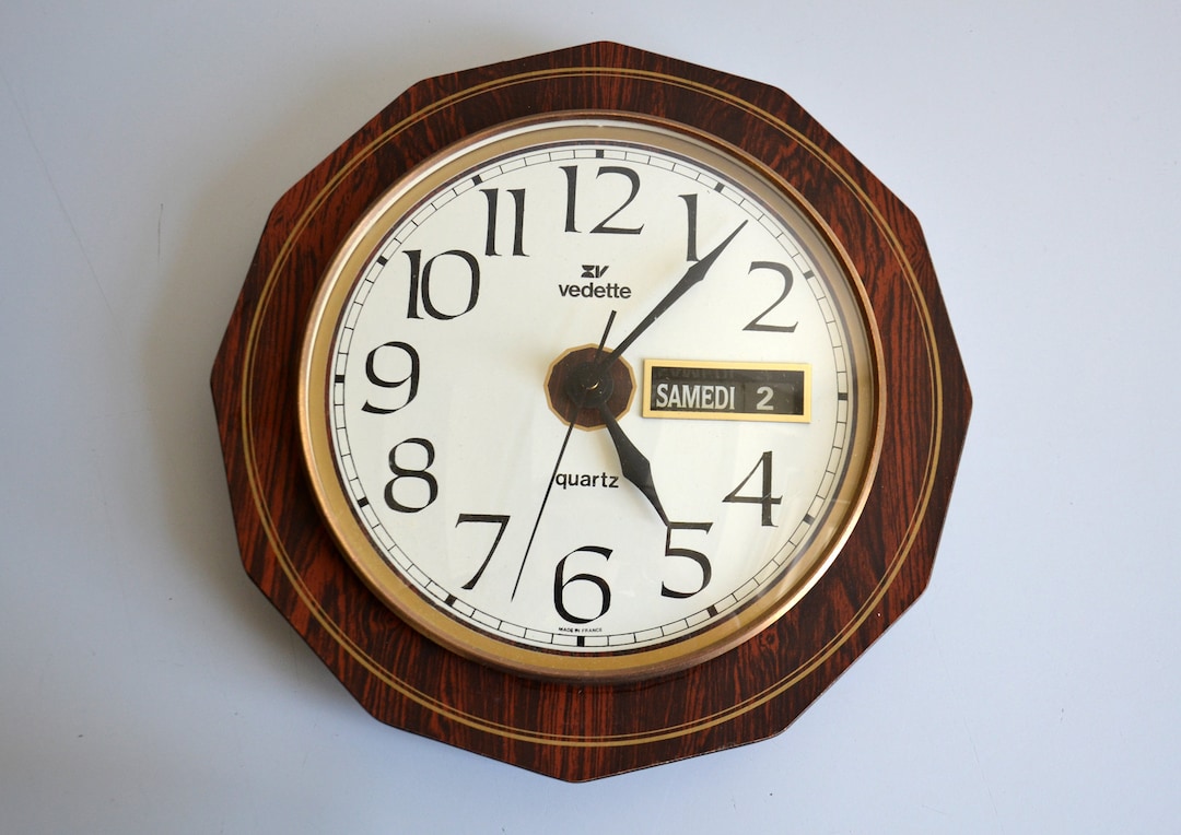 Vintage Wall Clock VEDETTE Quartz Made in France, Formica Perpetual ...