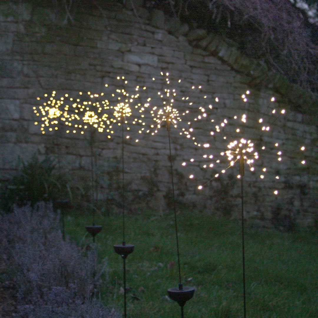 Solar Starburst Garden Light - Etsy
