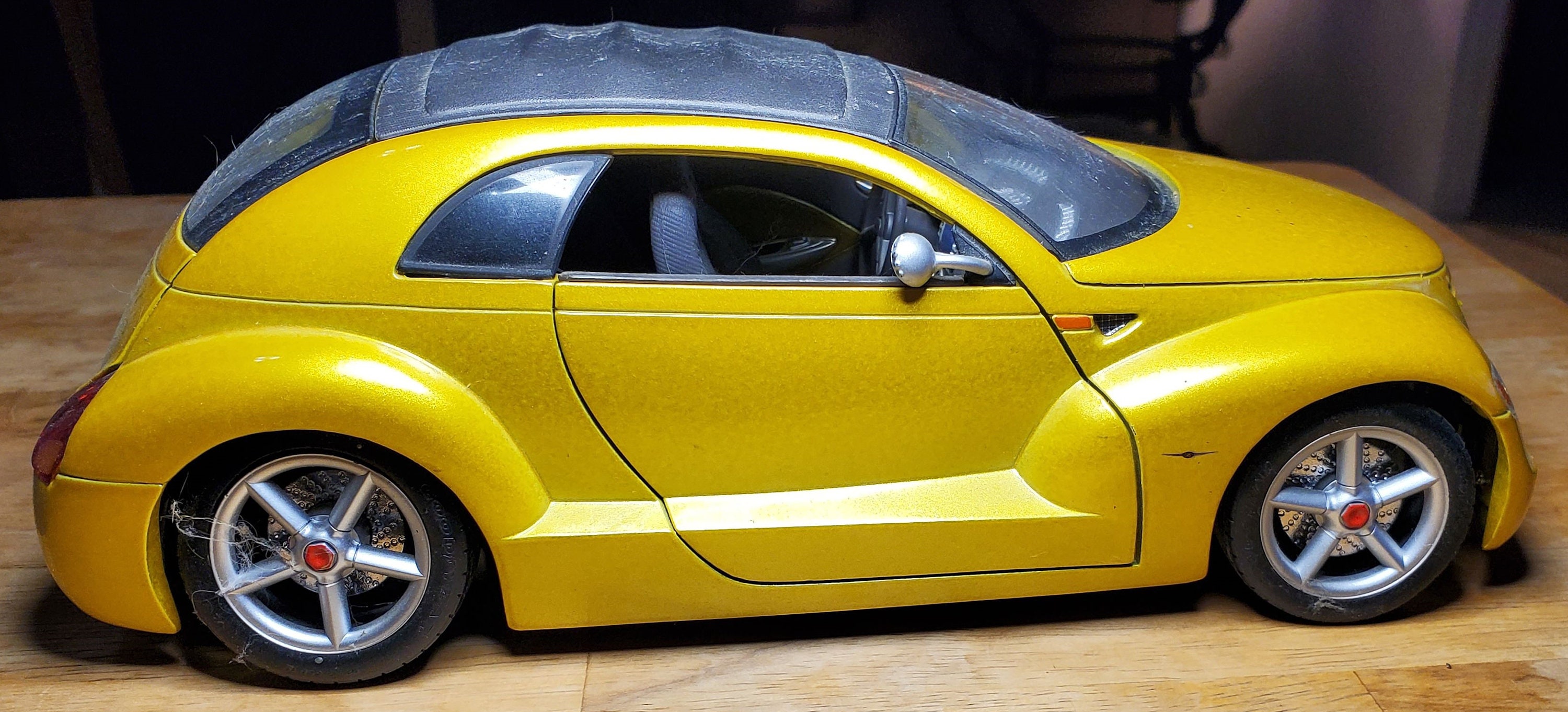 Maisto Chrysler Pronto Cruizer Concept Coupe 1/18 Green Diecast Model ...