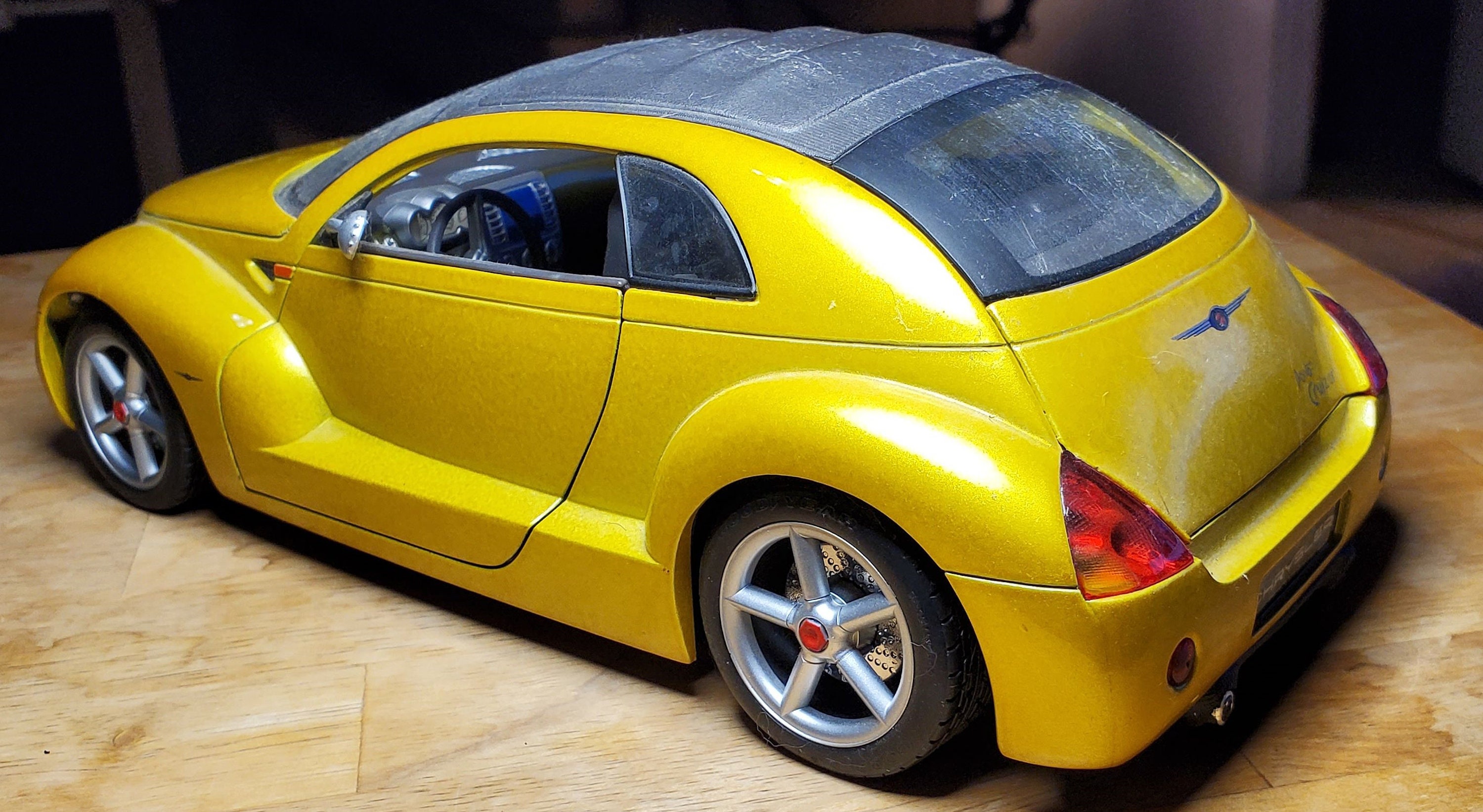 Maisto Chrysler Pronto Cruizer Concept Coupe 1/18 Green Diecast Model ...