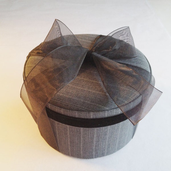 Round Hat Box - Etsy