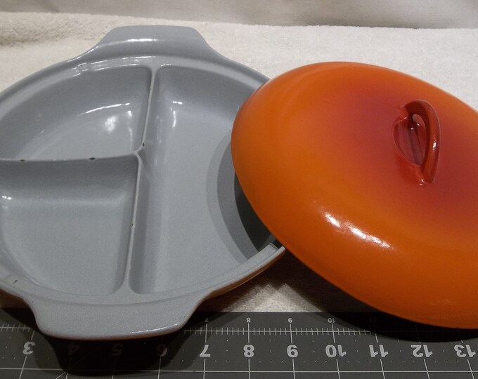 Large Antique Enamel Cast Iron Prizer Ware Divided Skillet Dome Lid Red ...