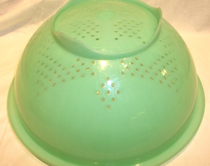 Vintage Tupperware Jadeite Green Colander Lettuce Veggies Pasta ...