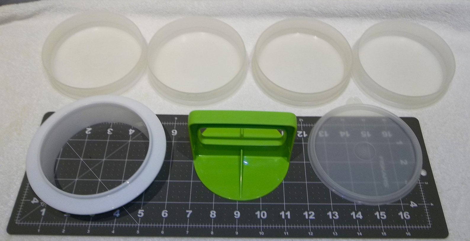 Jumbo Vintage Tupperware Hamburger Keepers Set 1/3 or 1/4 LB | Etsy