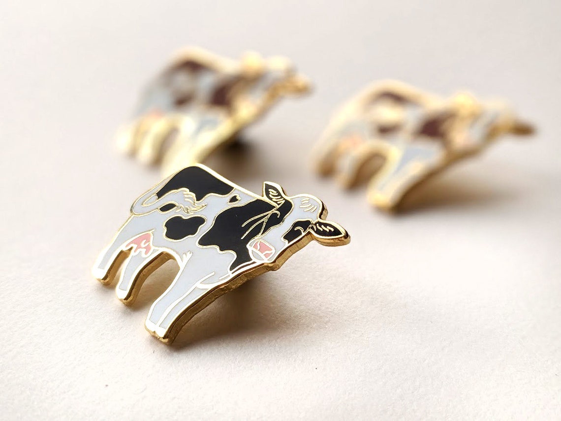 Holstein Cow ("betty") - Hard Enamel Pin in Gold - Etsy