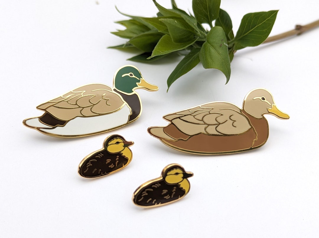 Mallard Duck Family - Hard Enamel Pin in Gold - Etsy