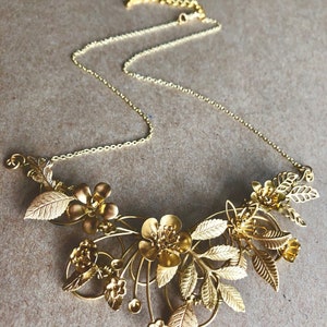 The FLORA Necklace! Floral, Organic, Leaf, Flower, Vintage, Natural ...