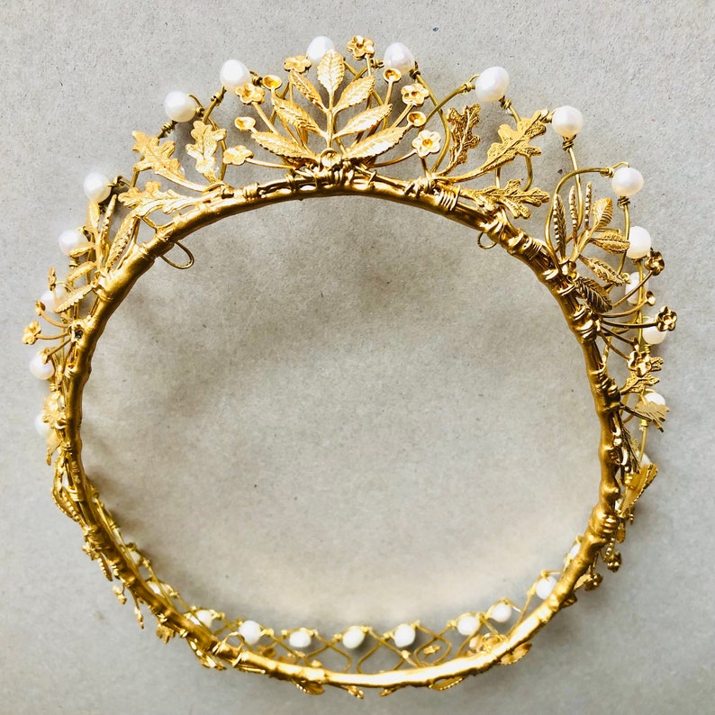 The FULL AGATHA Delicate Pearl Leaf Forest Gold Crown Renaissance ...