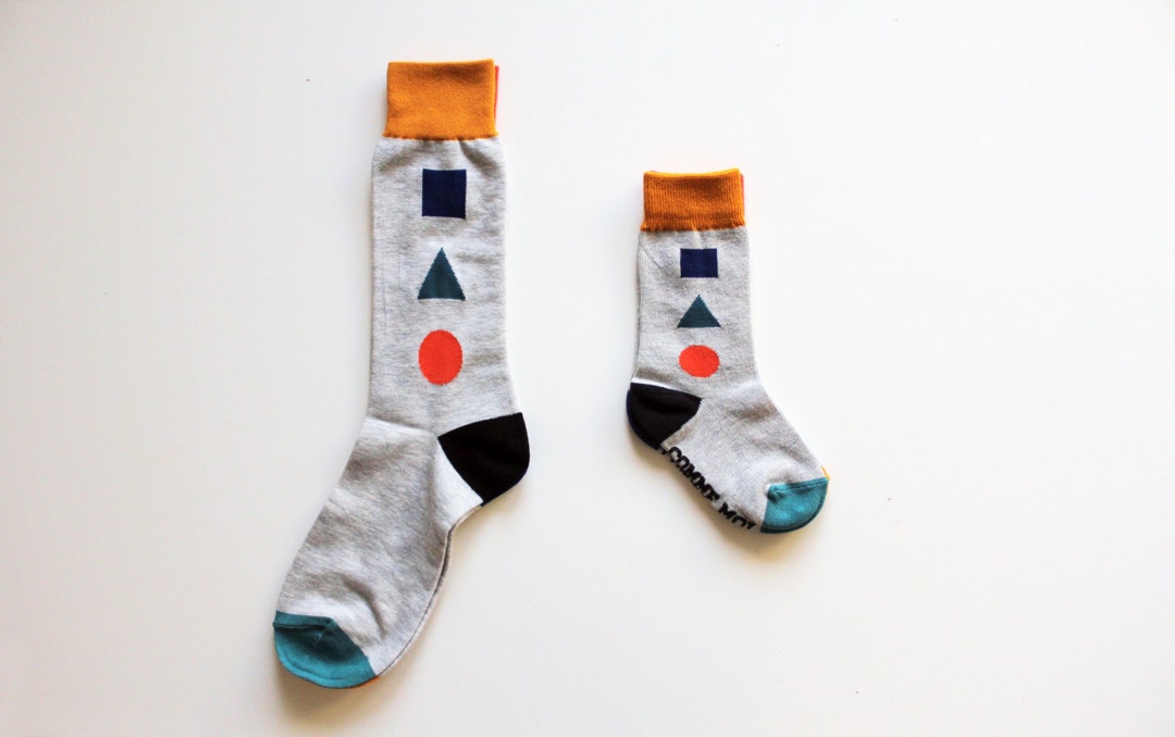 Like Me Socks - for Kids and Parents // MOTIFS GEOMETRIE GRIS - Etsy