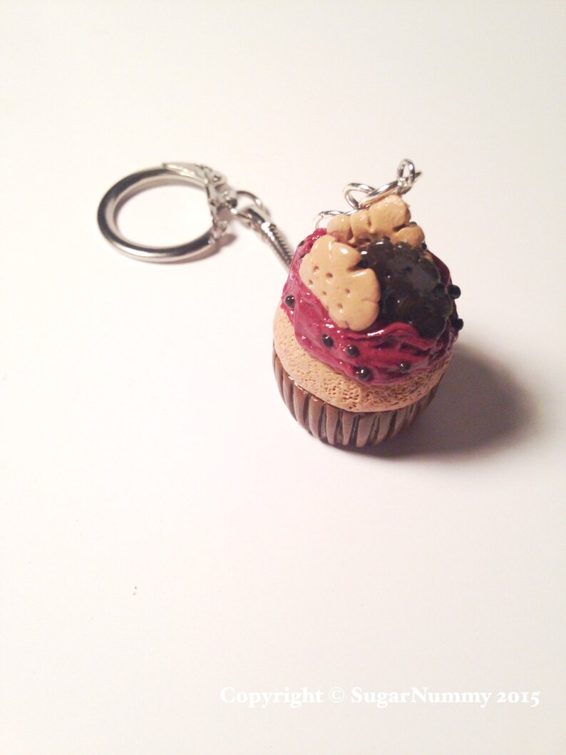 Cupcake Key Chain, Clay Cupcakes, Polymer Clay, Tiny Clay Food, Clay ...