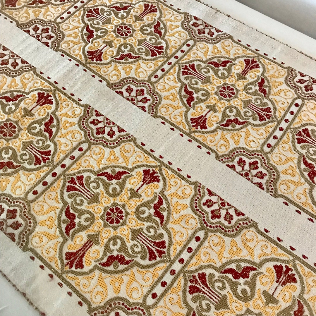 Vintage Altar Cloth Table Runner: Gold, Red, Ecru, Knotted Fringe - Etsy