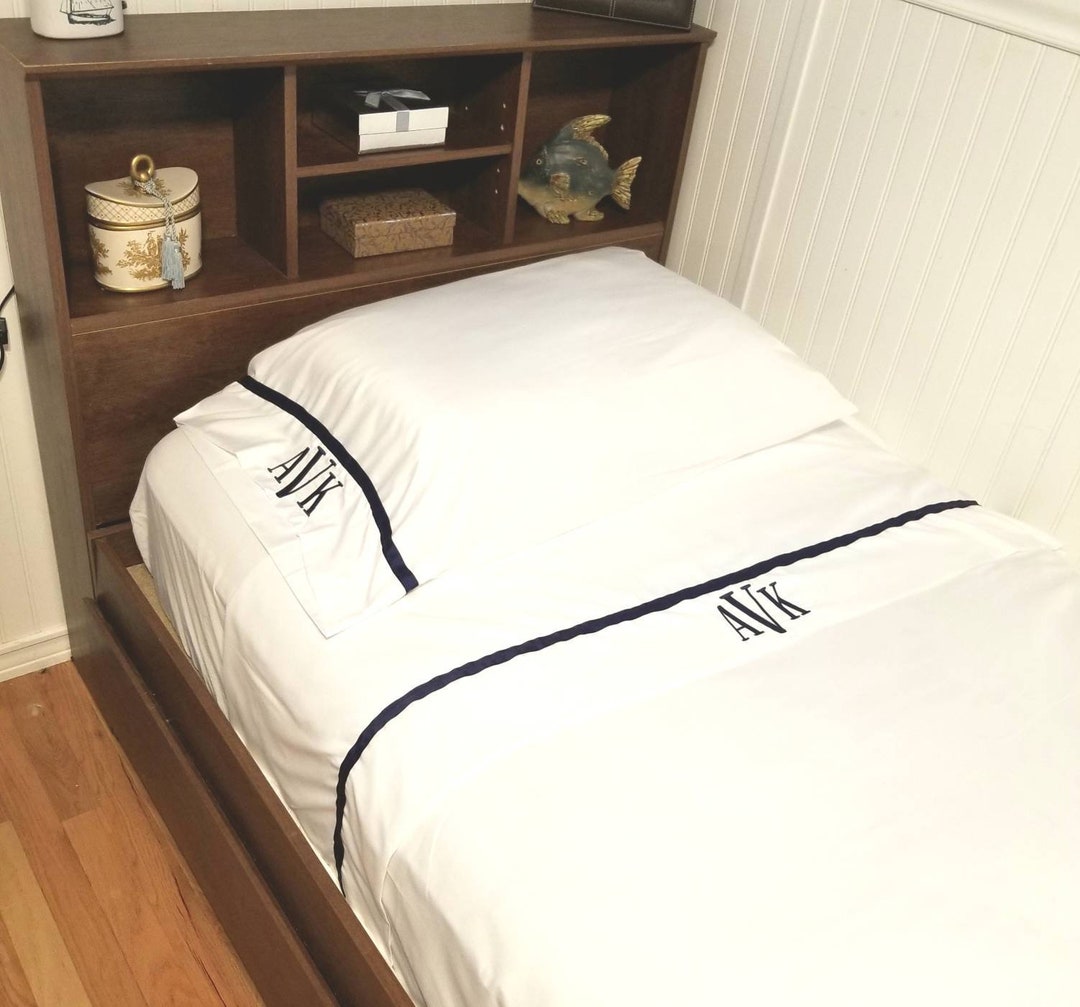 Monogrammed Sheet Set Custom Embroidery Monogrammed Personalized Sheets ...