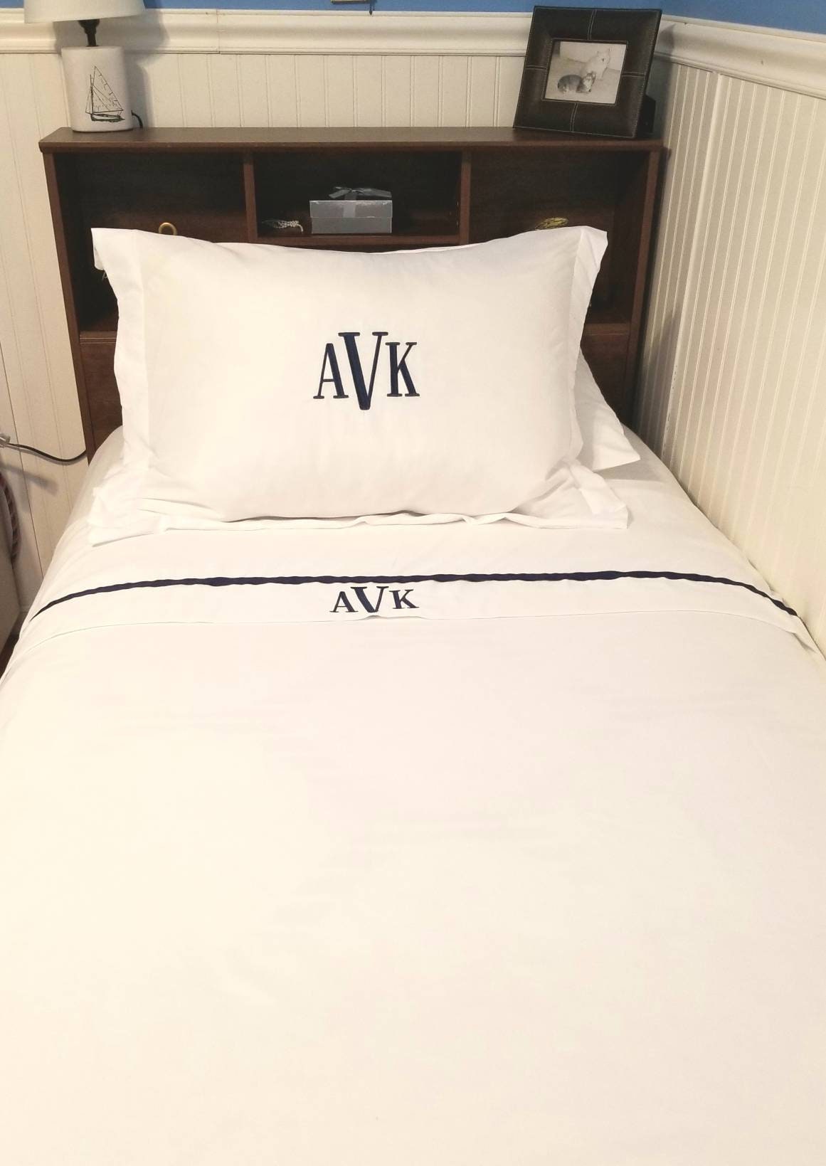 Monogrammed Sheet Set Custom Embroidery Monogrammed Personalized Sheets ...