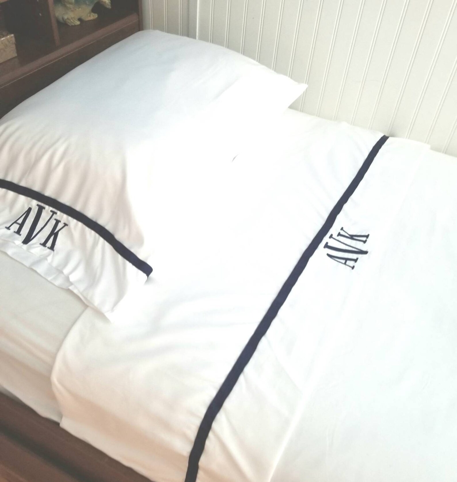 Monogrammed Sheet Set Custom Embroidery Monogrammed Personalized Sheets ...