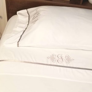 Monogrammed Sheet Set Custom Embroidery Monogrammed Personalized Sheets ...