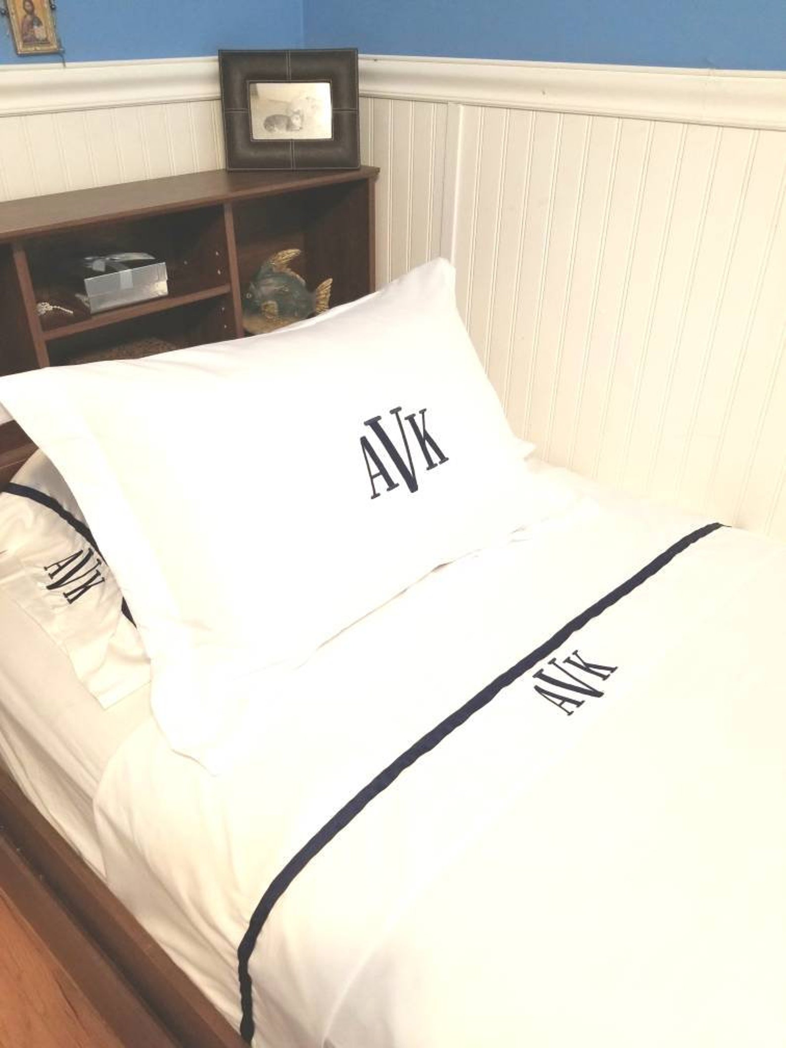 Monogrammed Sheet Set Custom Embroidery Monogrammed Personalized Sheets ...
