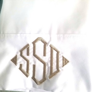 100% Cotton Monogrammed White Sheet Set Custom Diamond Embroidery ...