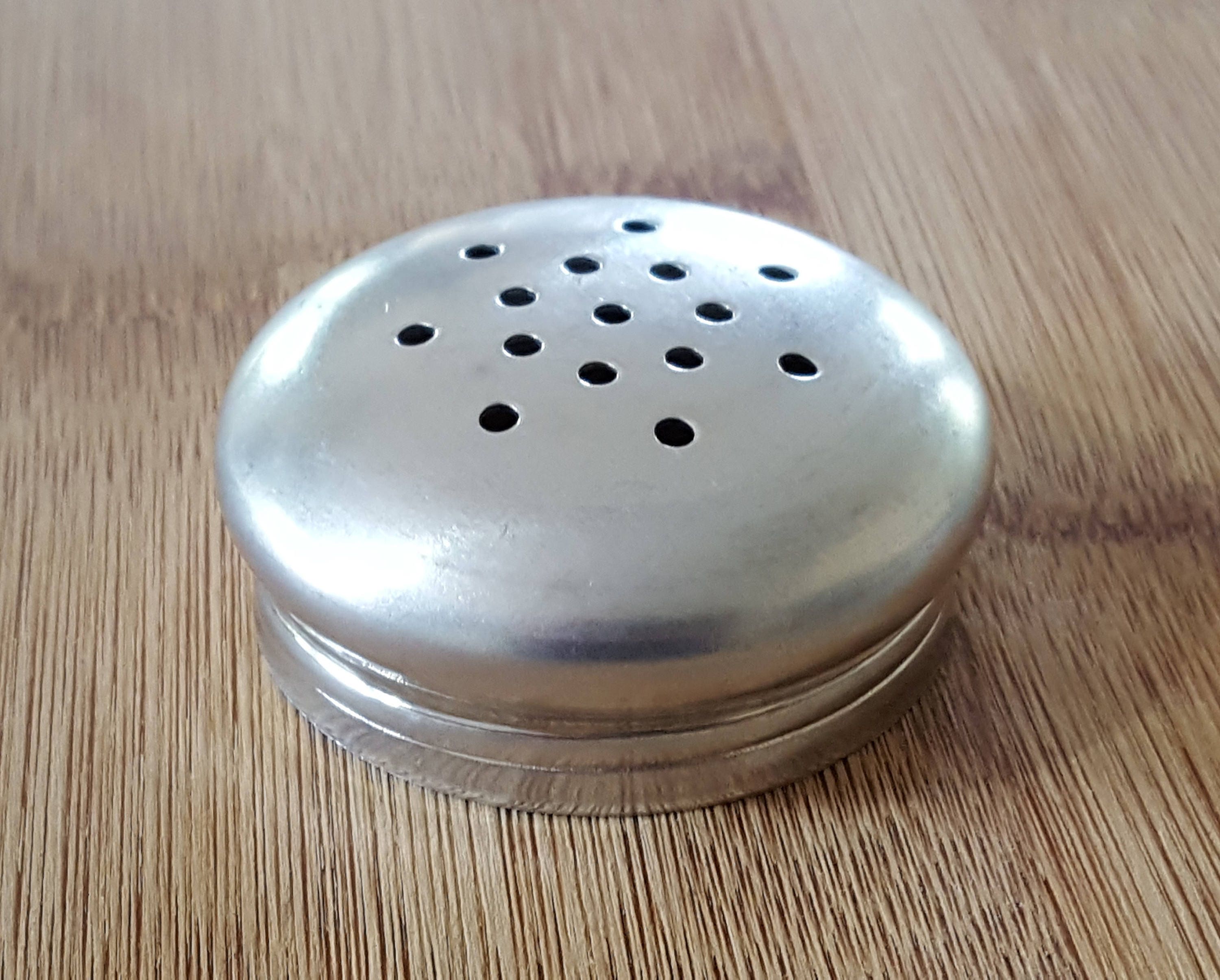 Aluminum Salt Shaker Lid