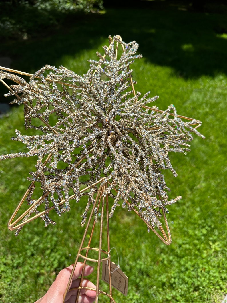 Large Gold Star Christmas Tree Topper. Wire Star Topper With Sparkly ...