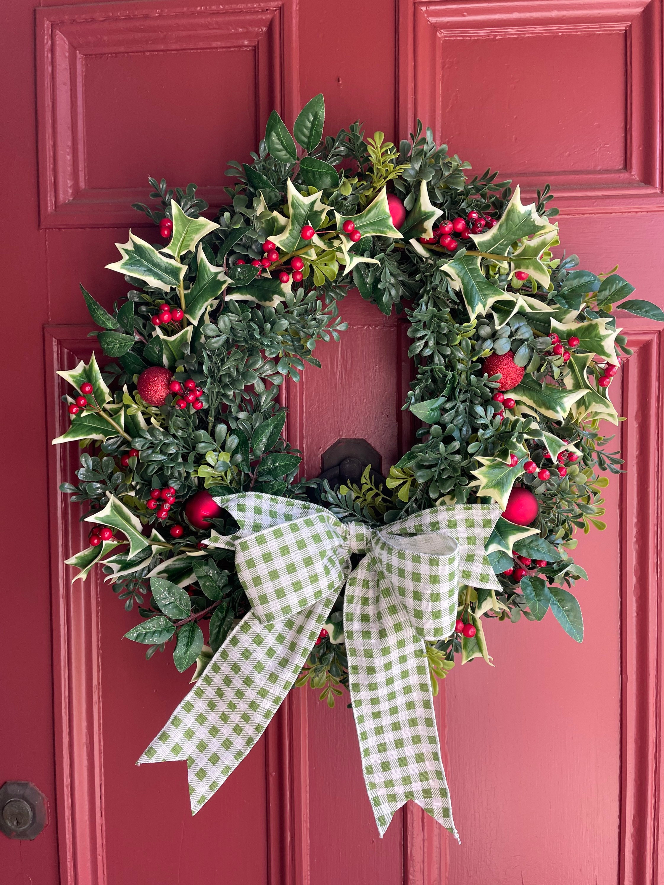 Christmas Boxwood and Holly Wreath, Holiday Wreath, Winter Wreath, Faux ...