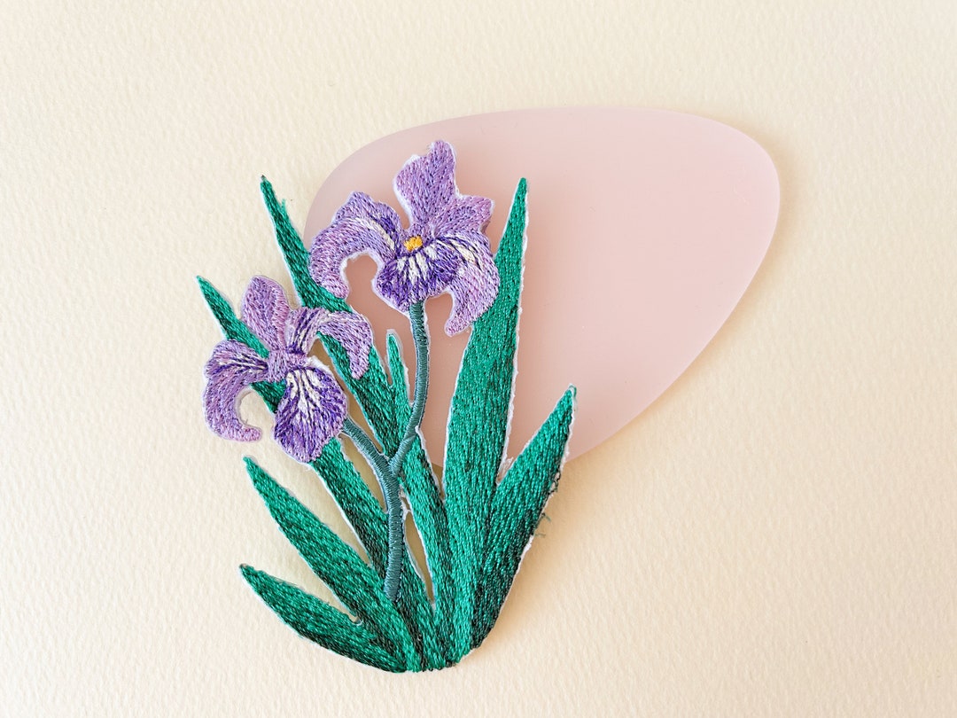 Violet Flower Iron on Patch, Purple Floral Embroidered Applique ...