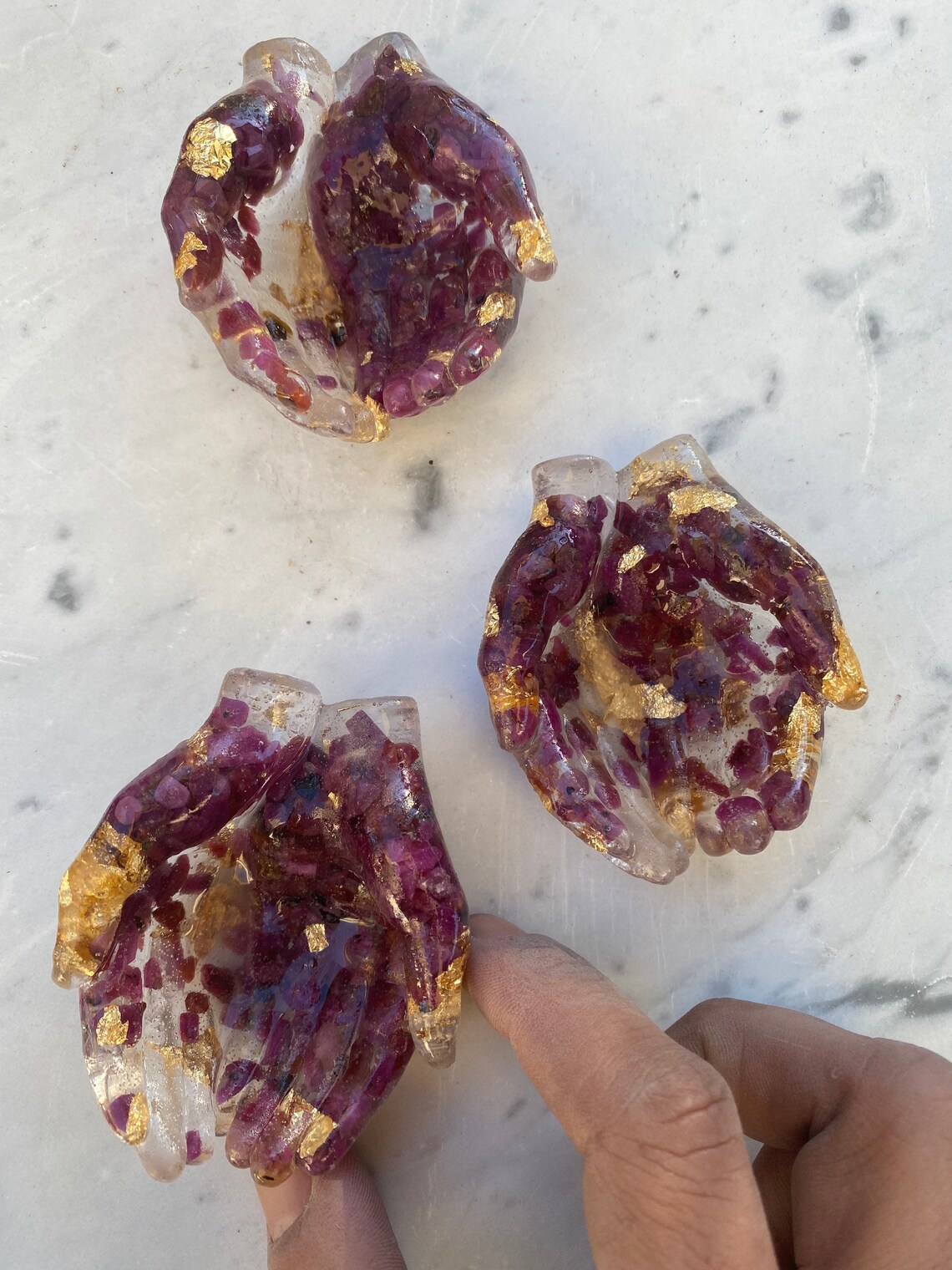 Resin Raw Ruby and Gold Leaf Crystal Filled Hands Catchall Card Holder ...