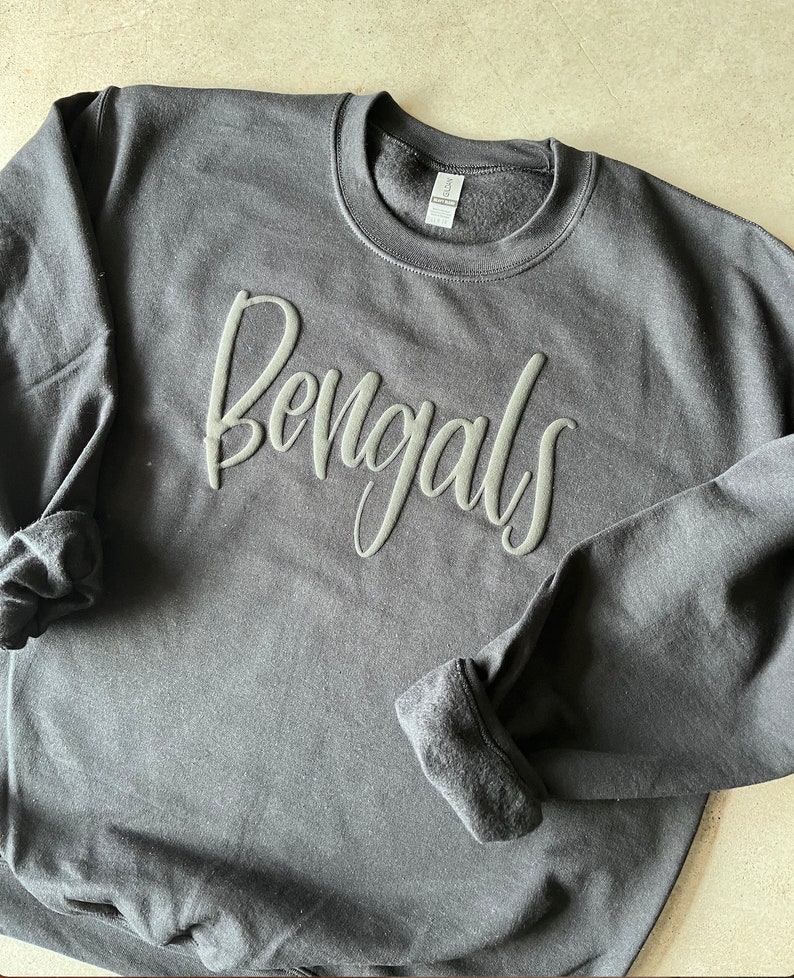 Custom PUFF Vinyl Gildan Sweatshirt or Shirt, High School Mascot ...