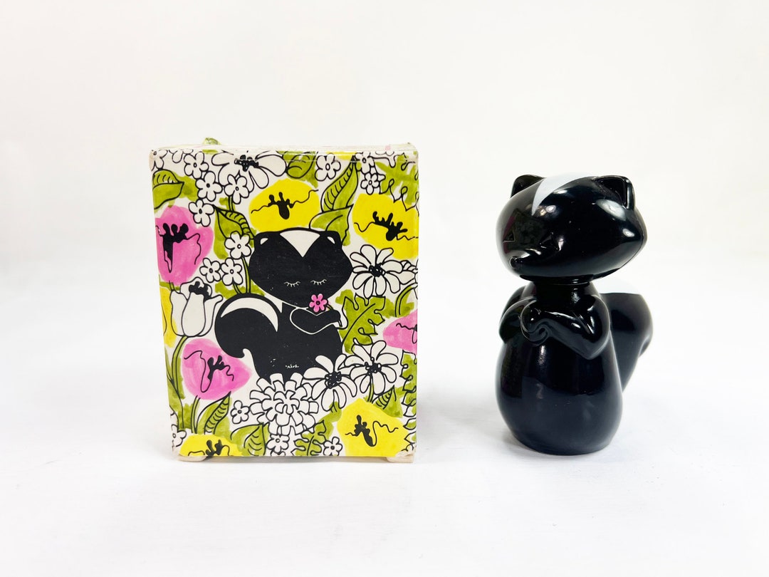 Vintage Avon Sniffy Skunk With Box Figurine Amethyst Black Glass ...