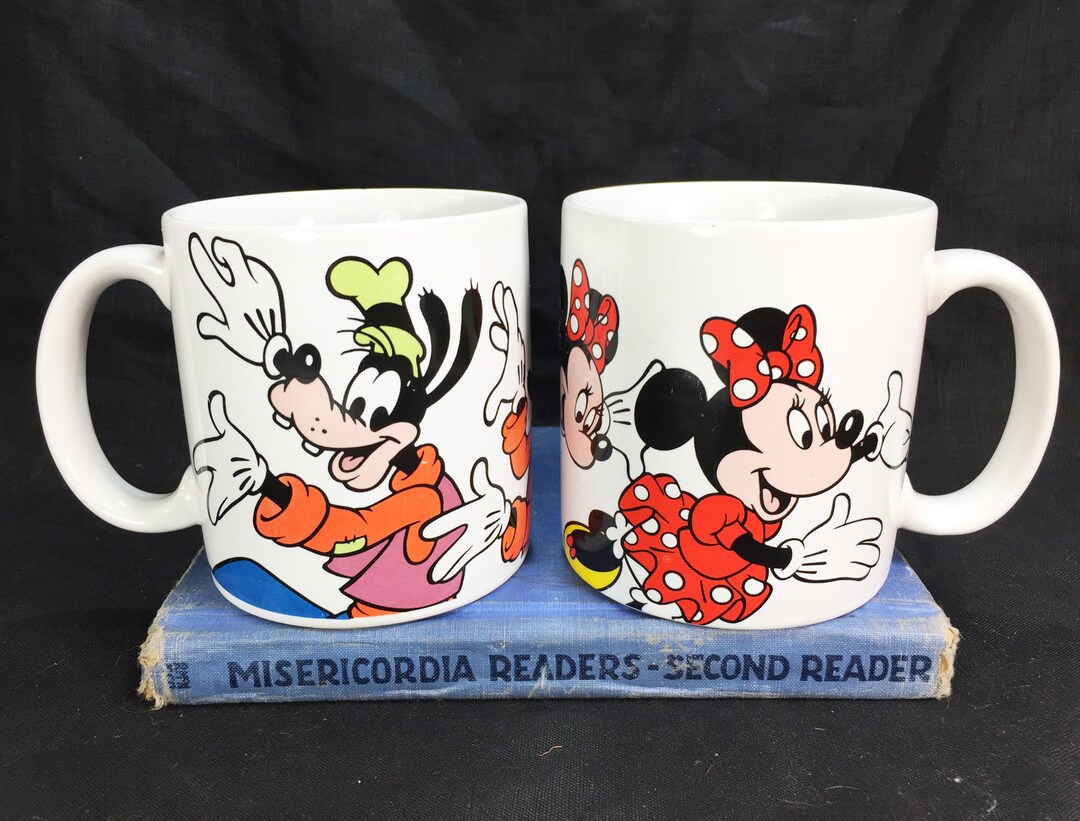 Pair of Vintage Disney Coffee Tea Ceramic Cups Mugs Minnie Mouse ...