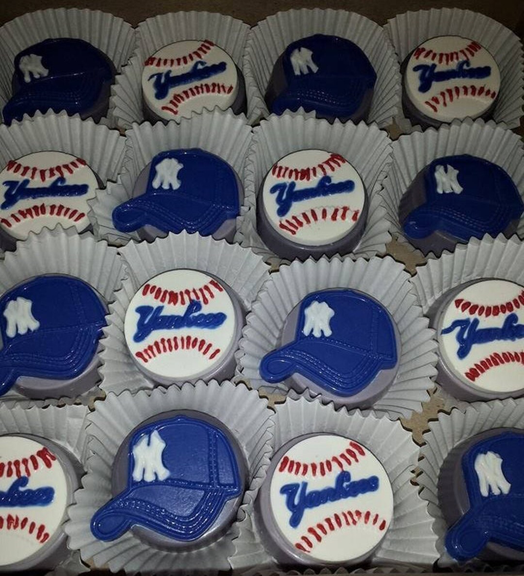 12 - Yankees or Mets Baseball Inspired Chocolate Covered Oreos - Etsy