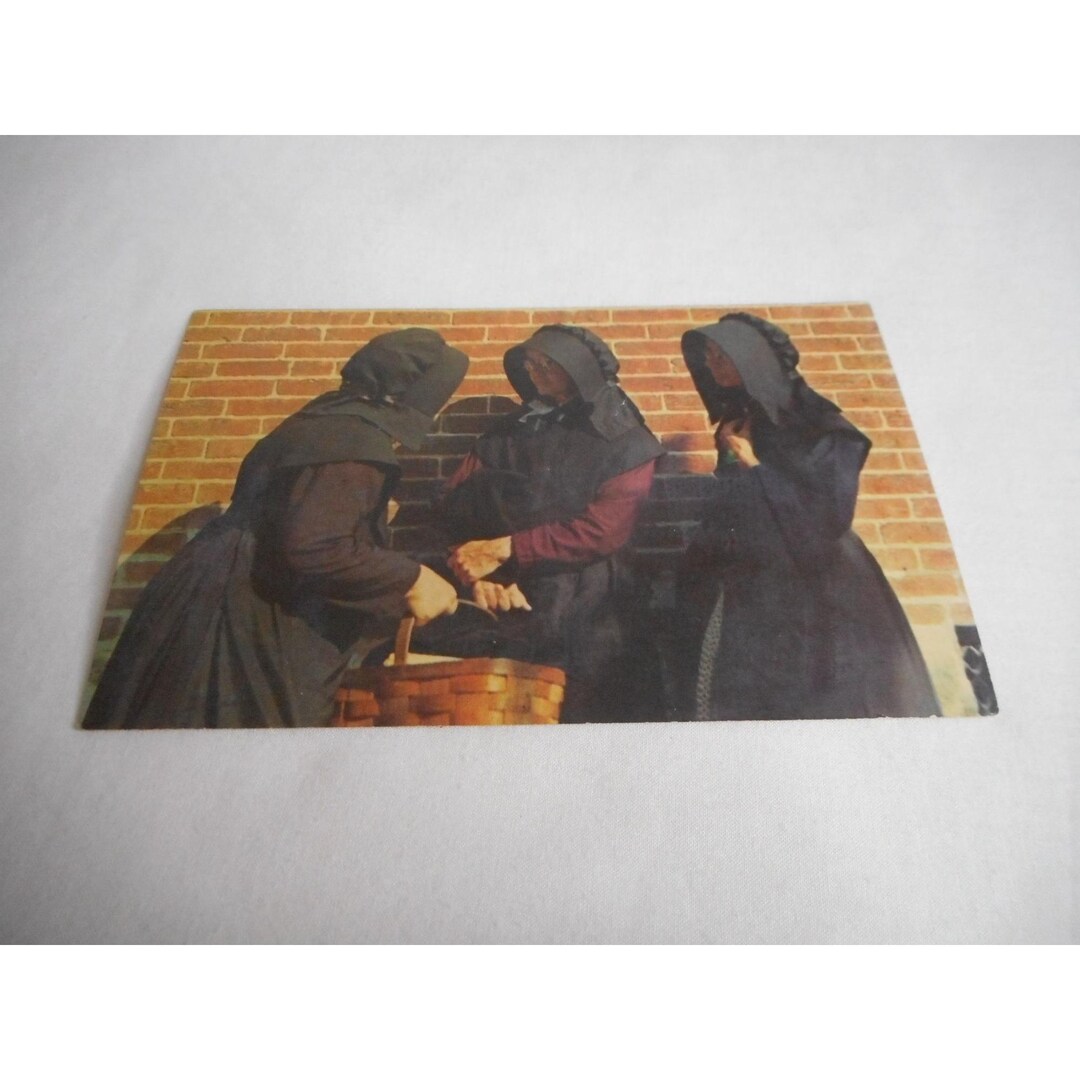 Vintage 1960s Postcard Amish Ladies Lancaster Pennsylvania Dutch Amish ...