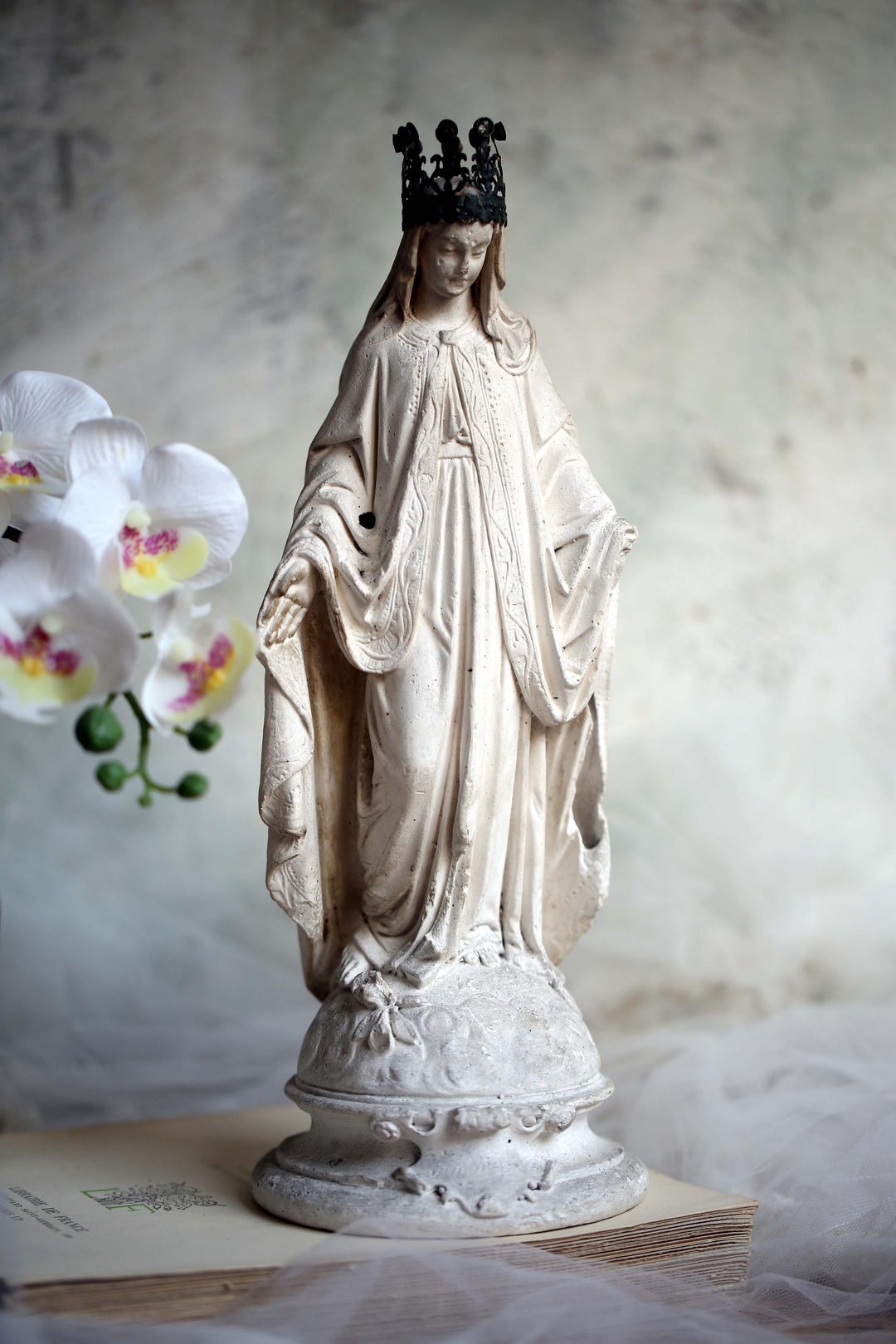 Antique French Mary Statue With Crown Miraculous Virgin Mary Statue ...
