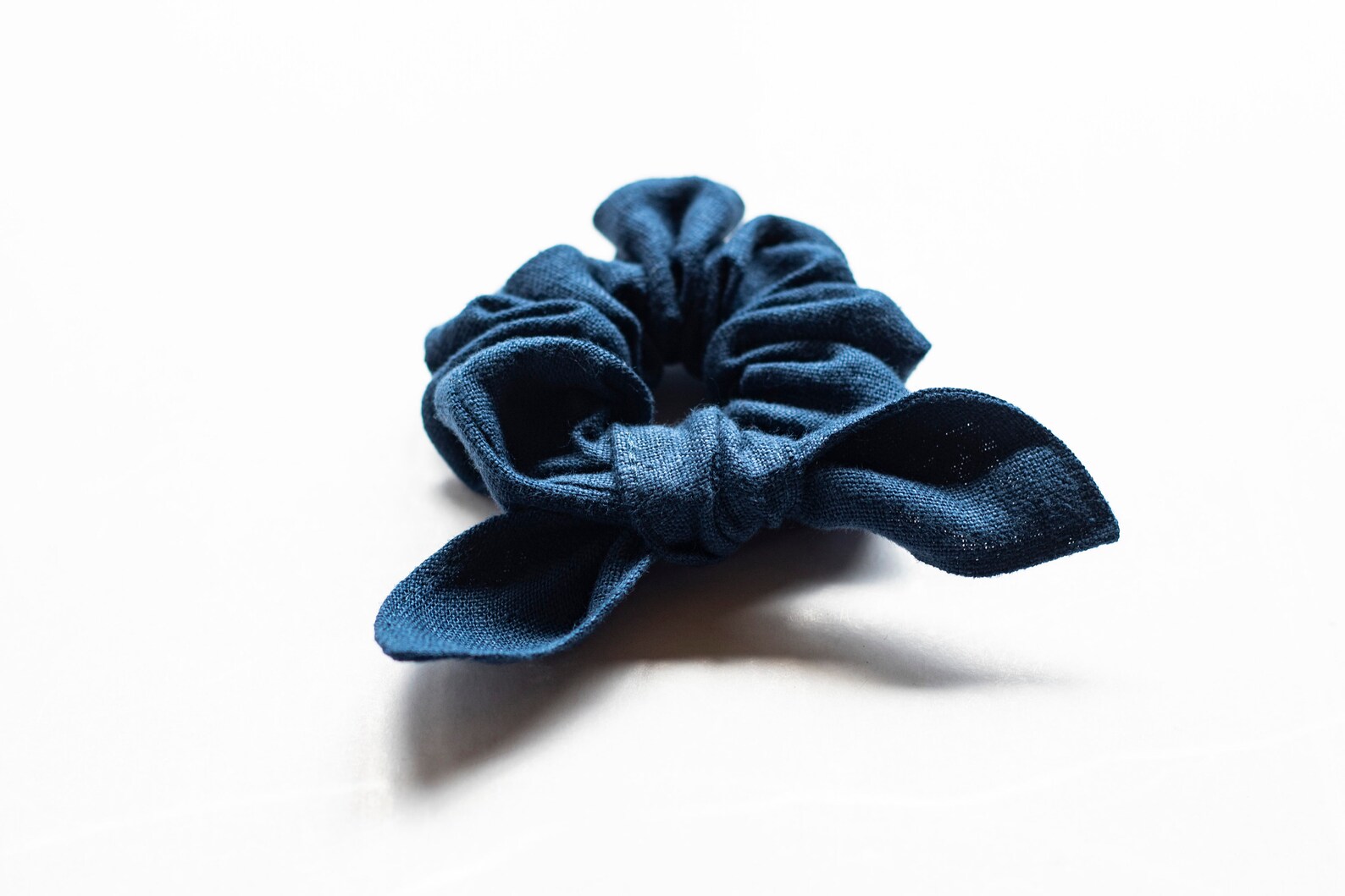 Navy blue bow scrunchie Hair wrap Linen scrunchie with bow | Etsy
